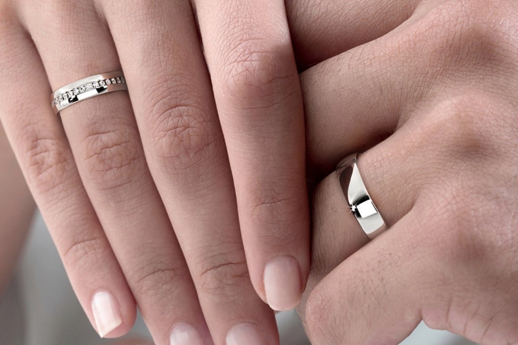 3D Body Jewellery - Finest Photorealistic 3D Jewellery Rendering UK